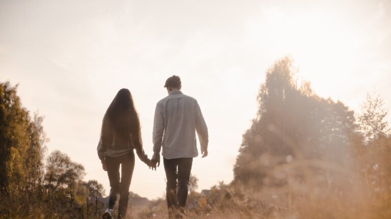 True Love vs. Crush: 10 Differences You Should Know – True Love Tips